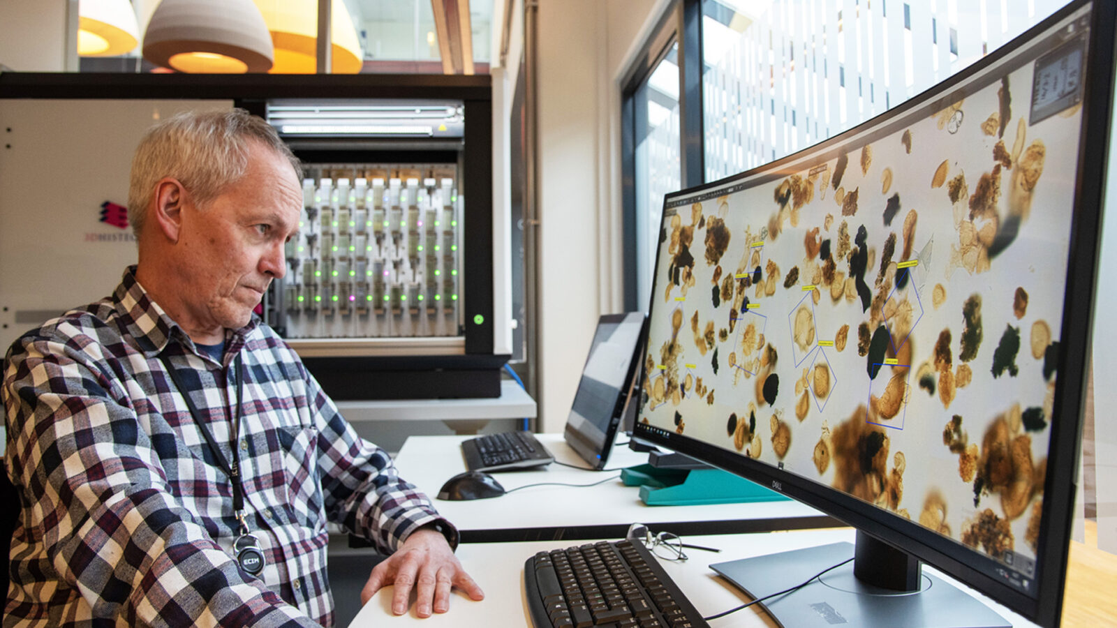 From pathology to geosciences - Geo365